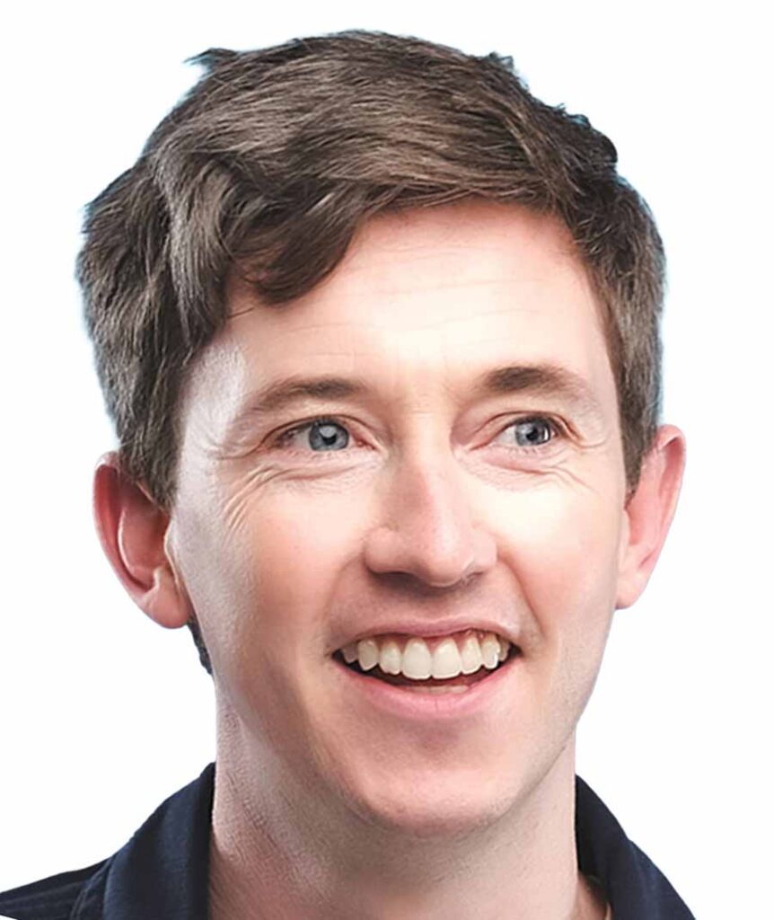WATCH Comedy – Jake Lambert on airport security